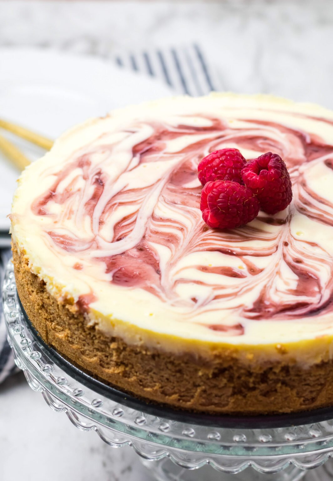 Raspberry White Chocolate Cheesecake | Tasty Treats & Eats