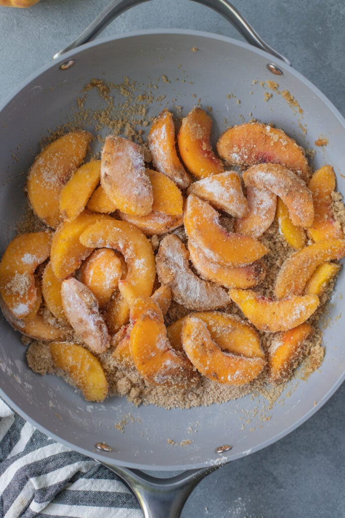 Homemade Peach Pie Filling | Tasty Treats and Eats