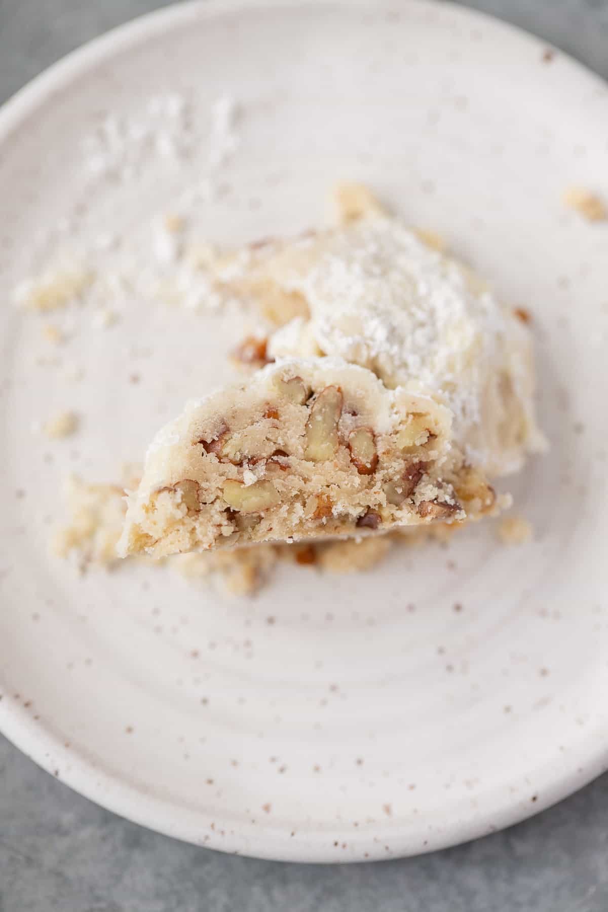 Pecan Snowball Cookies Recipe | Tasty Treats and Eats