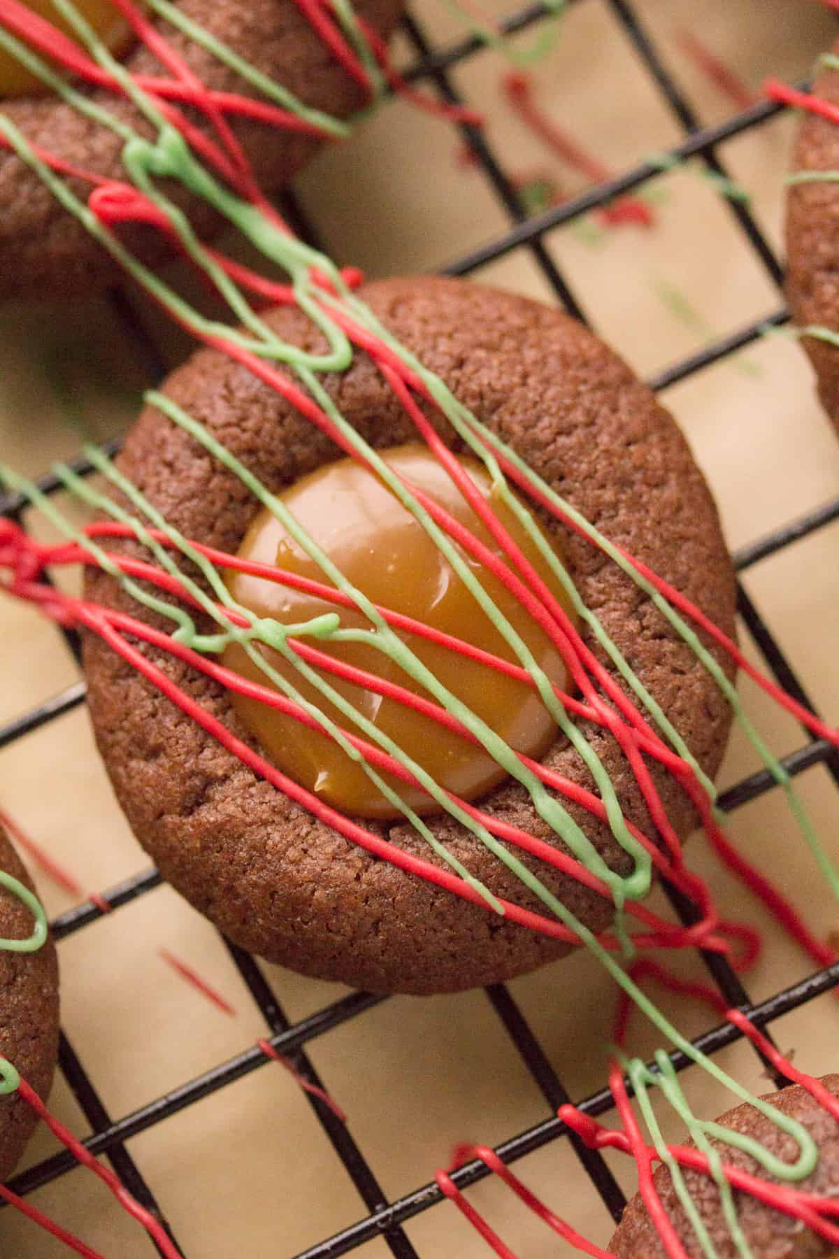 Easy Chocolate Caramel Cookies - Tasty Treats and Eats