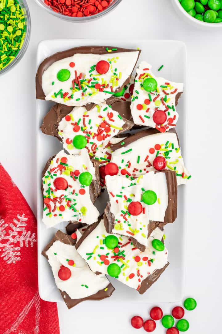 Easy Christmas Chocolate Bark - Tasty Treats and Eats