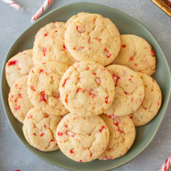 Giant Chocolate Chip Cookies